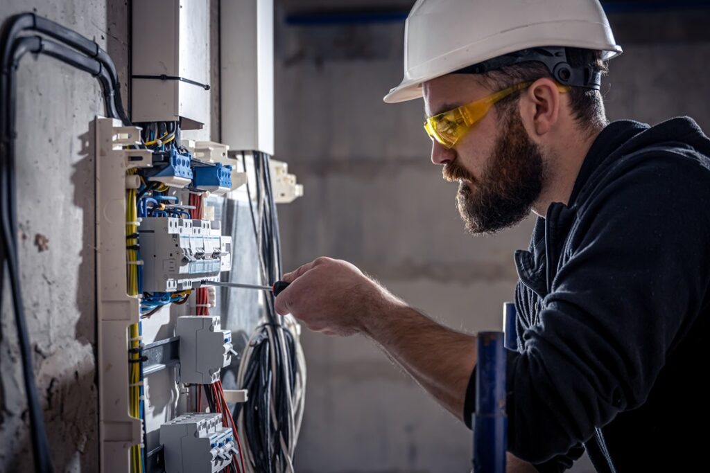 What a Commercial Electrician Checks During Routine Electrical Inspections